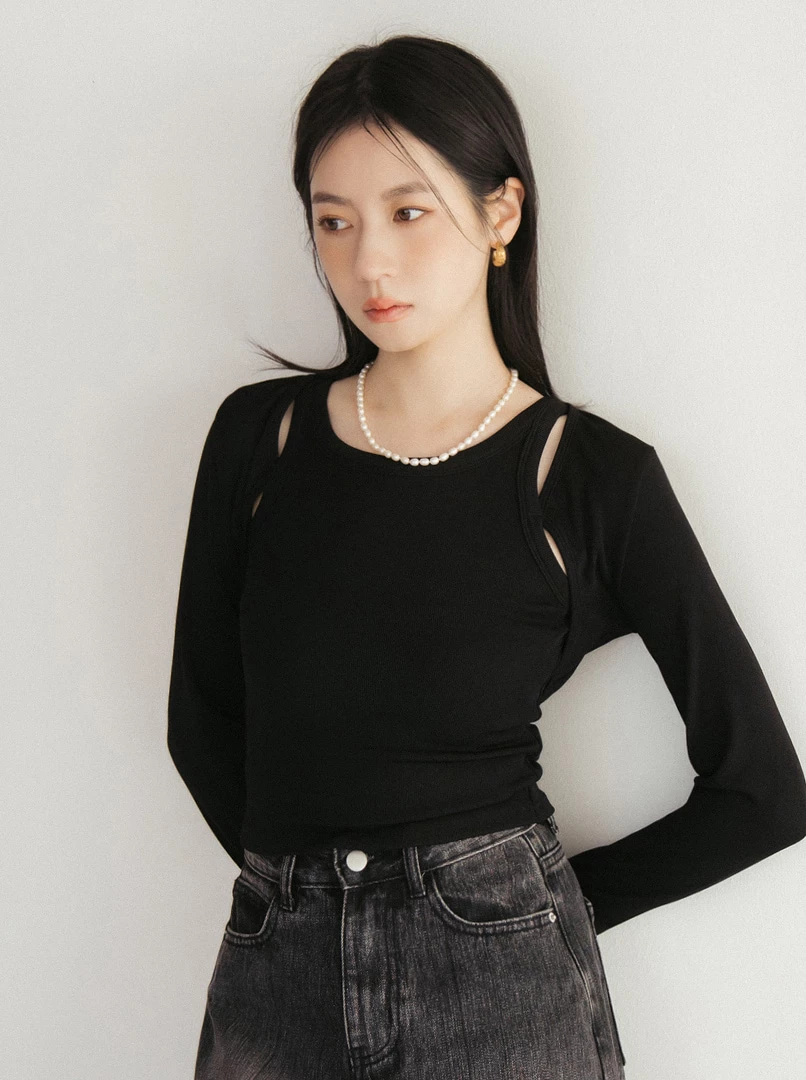 設計感挖空修身上衣 | CORBAN | CORBAN