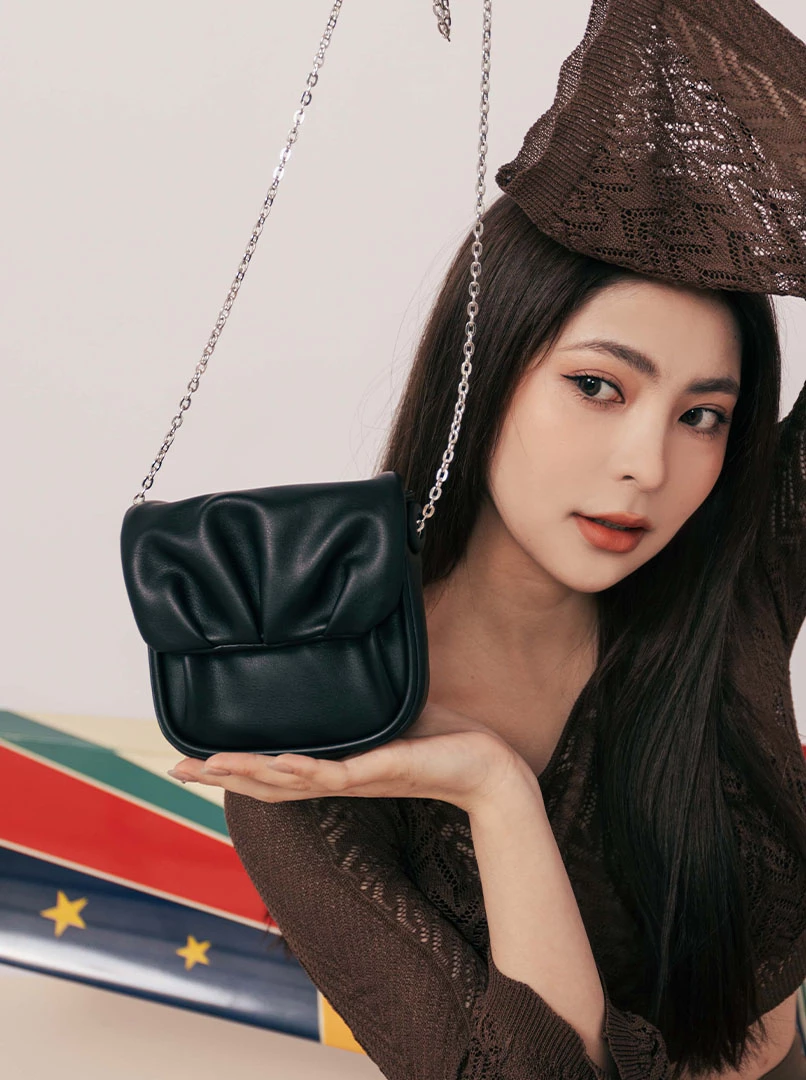 皺褶鏈條小包 | CORBAN | CORBAN